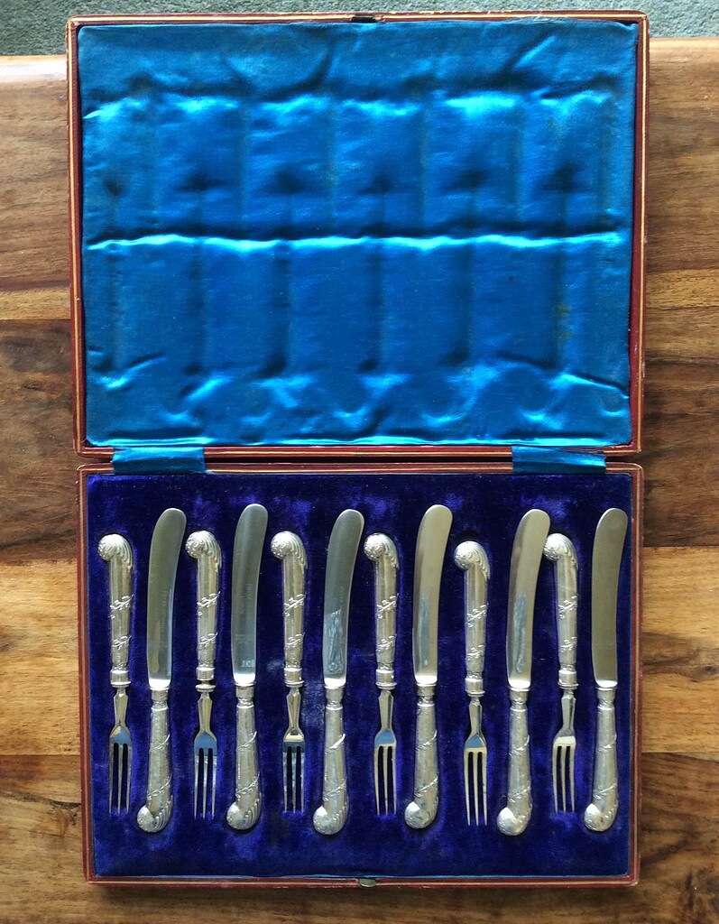 Pistol Handle Dessert Set Query - British Silver - Silver Collector Forums