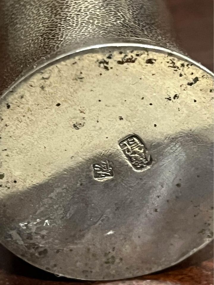 Can anyone help me learn some more about this? - Identification Help ...